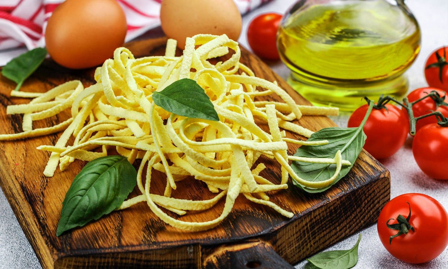 funghetti – MANI IN PASTA